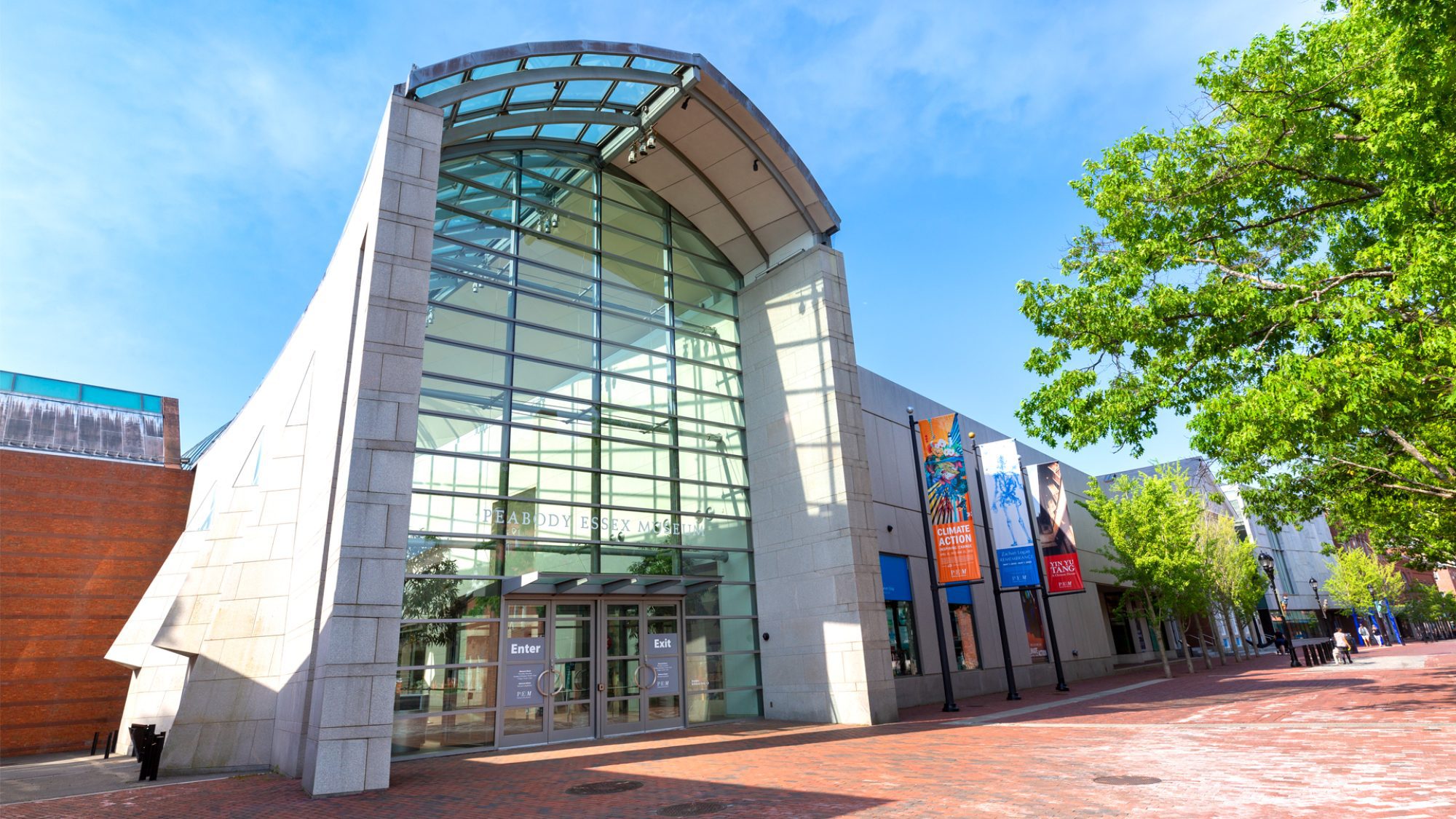 Salem - Salem Waterfront Hotel & Suites